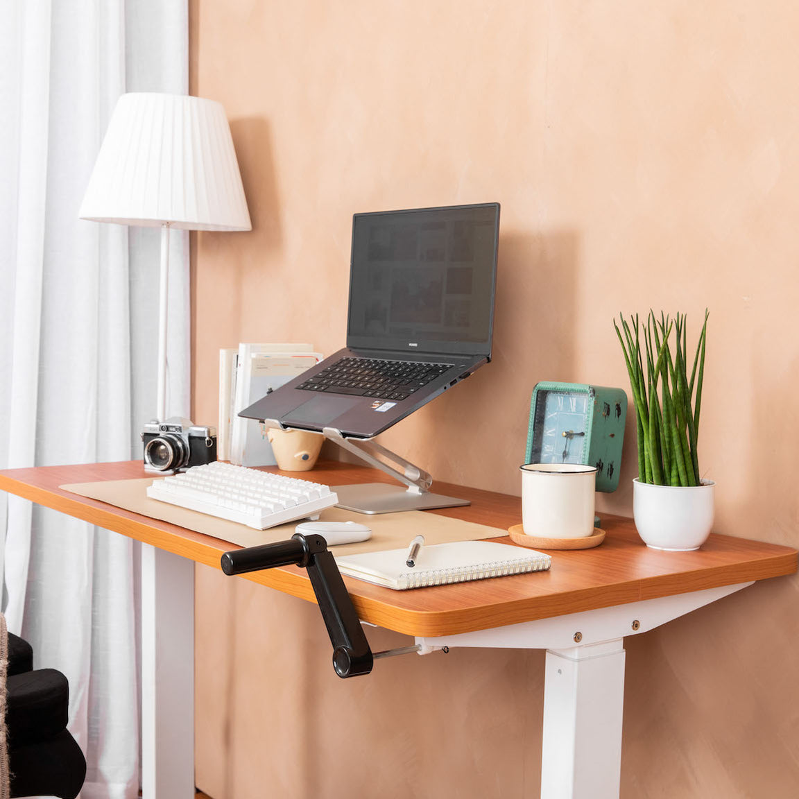 Desk — stancephilippines